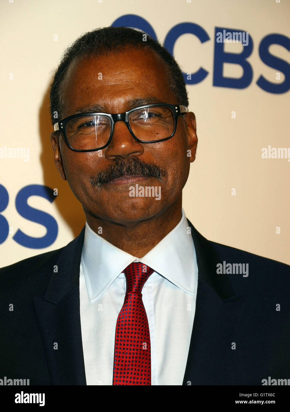 Bill whitaker hi-res stock photography and images - Alamy