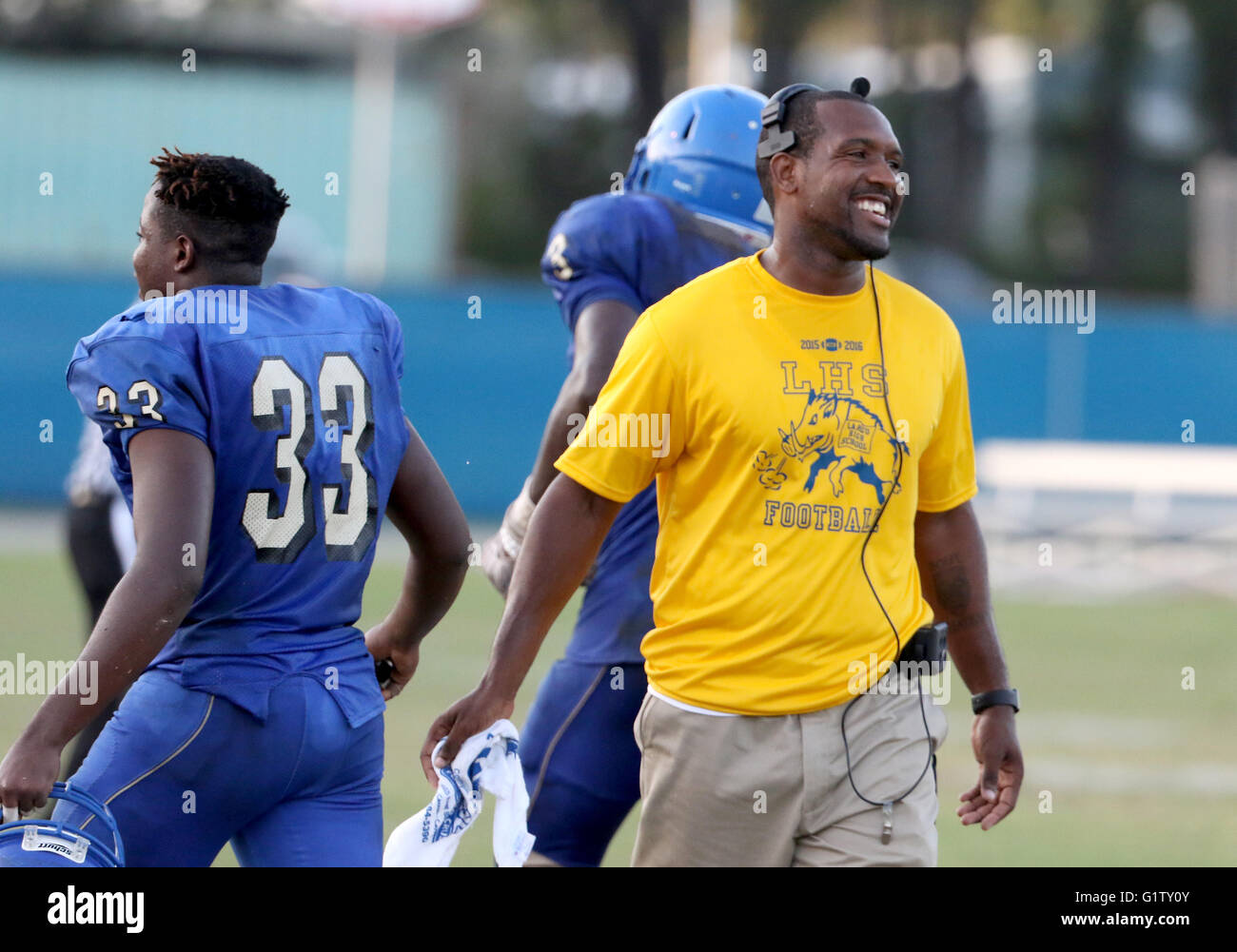 High school football usa 2016 hi-res stock photography and images - Alamy