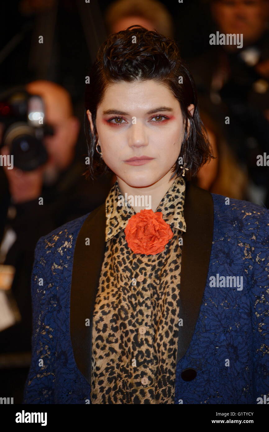 Cannes, France. 11th May, 2016. CANNES, FRANCE - MAY 19: Singer ...