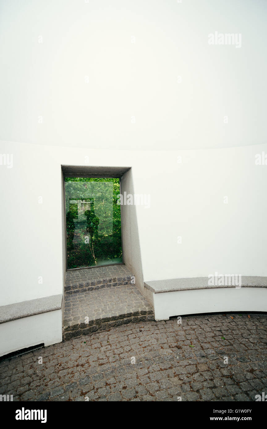 Minimalist building hi-res stock photography and images - Alamy