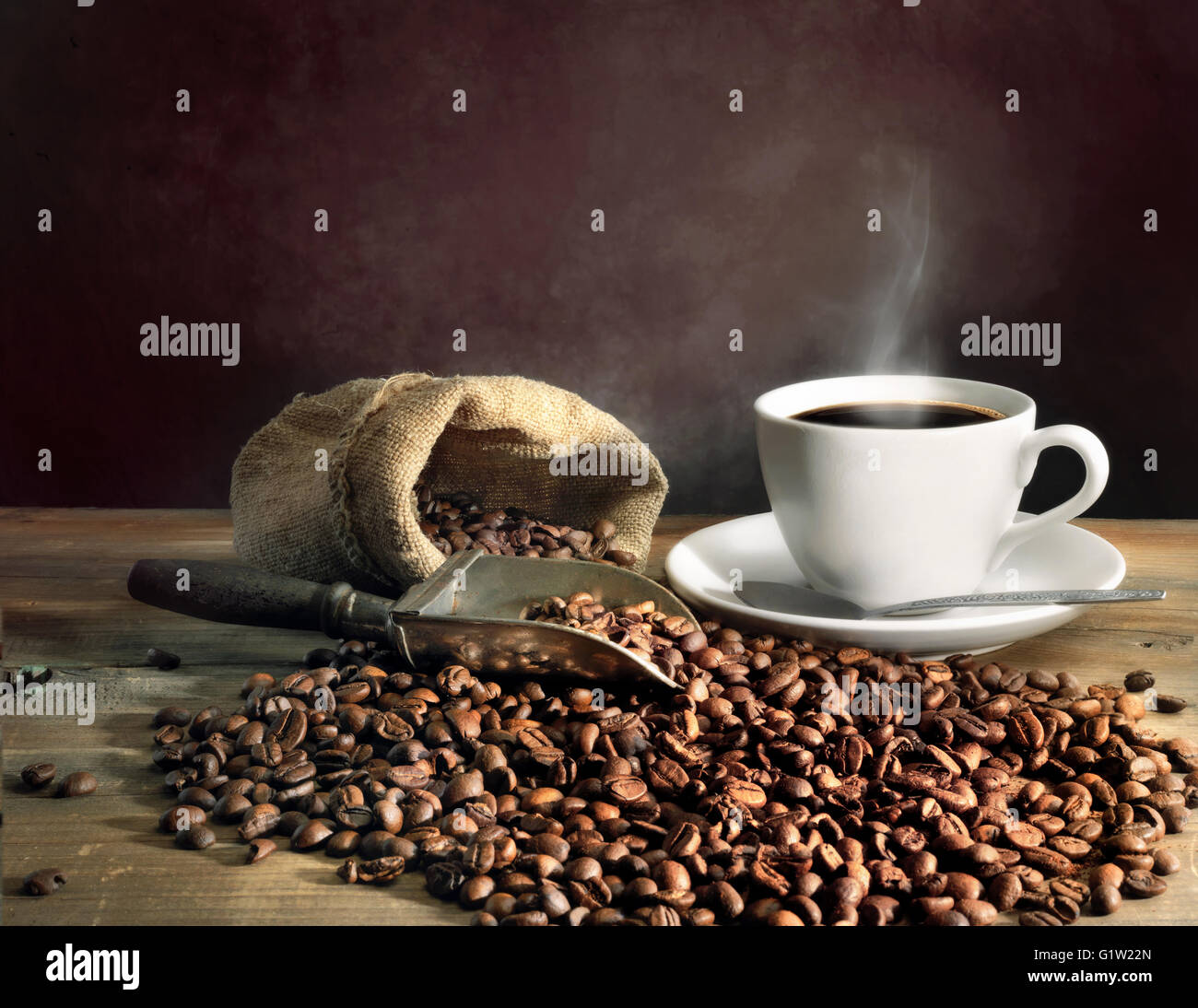 Roasted coffee beans black hi-res stock photography and images - Alamy