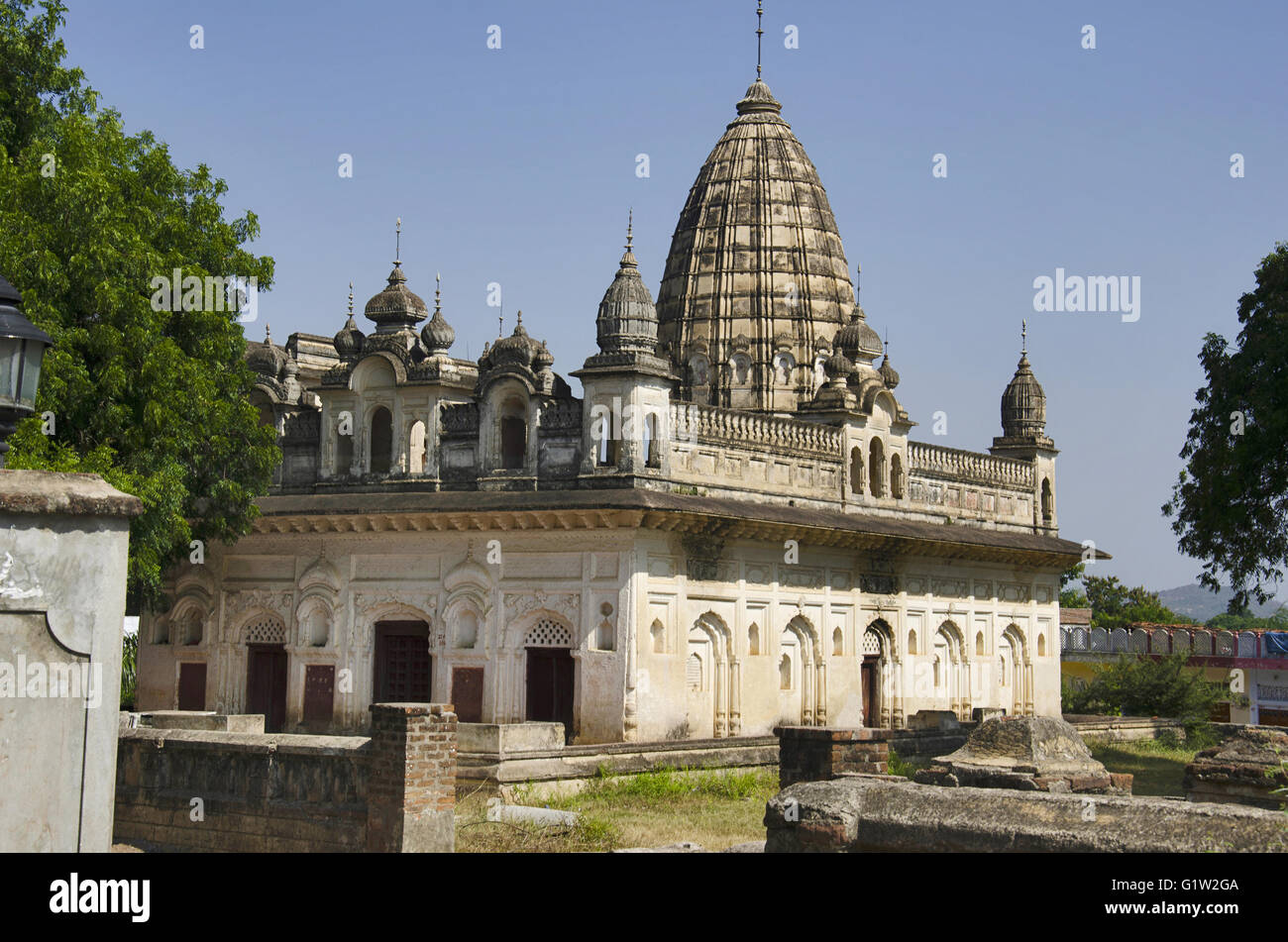 Exterior view of Dhanushdhari Temple, Alipura, Chhattarpur, Madhya ...