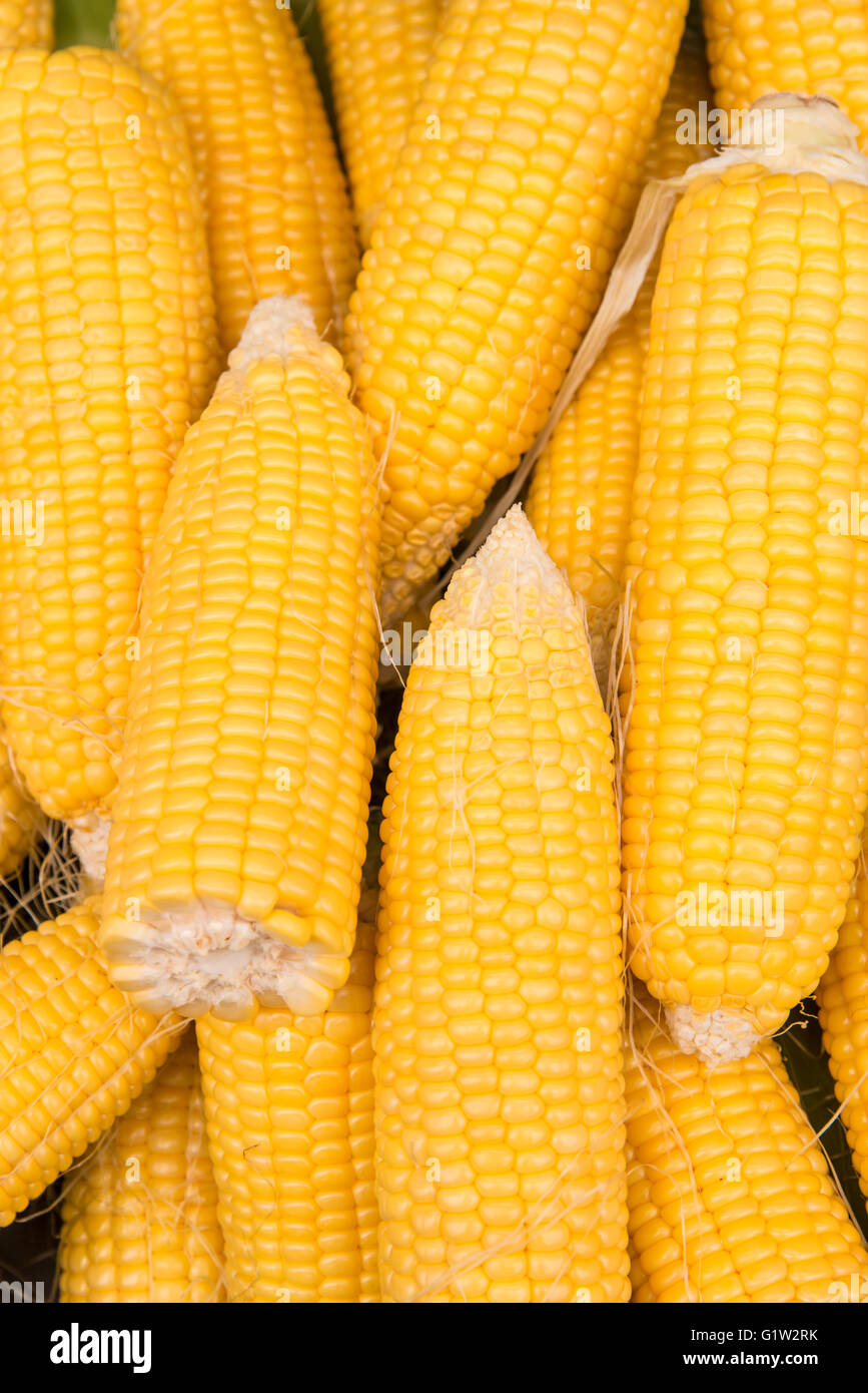 Sweetcorn market hi-res stock photography and images - Alamy