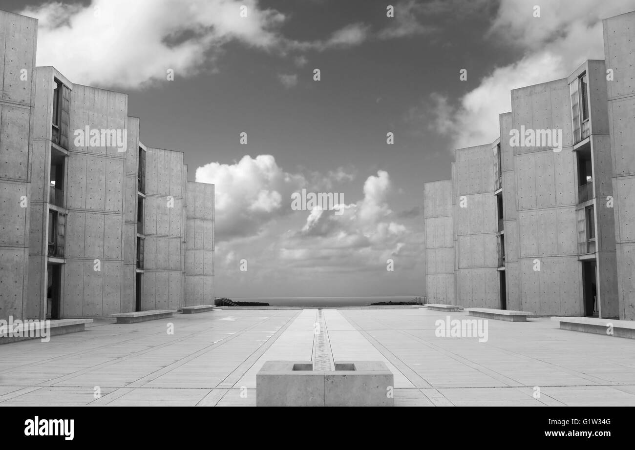 Modern Architecture - Modern architecture and courtyard in California ...