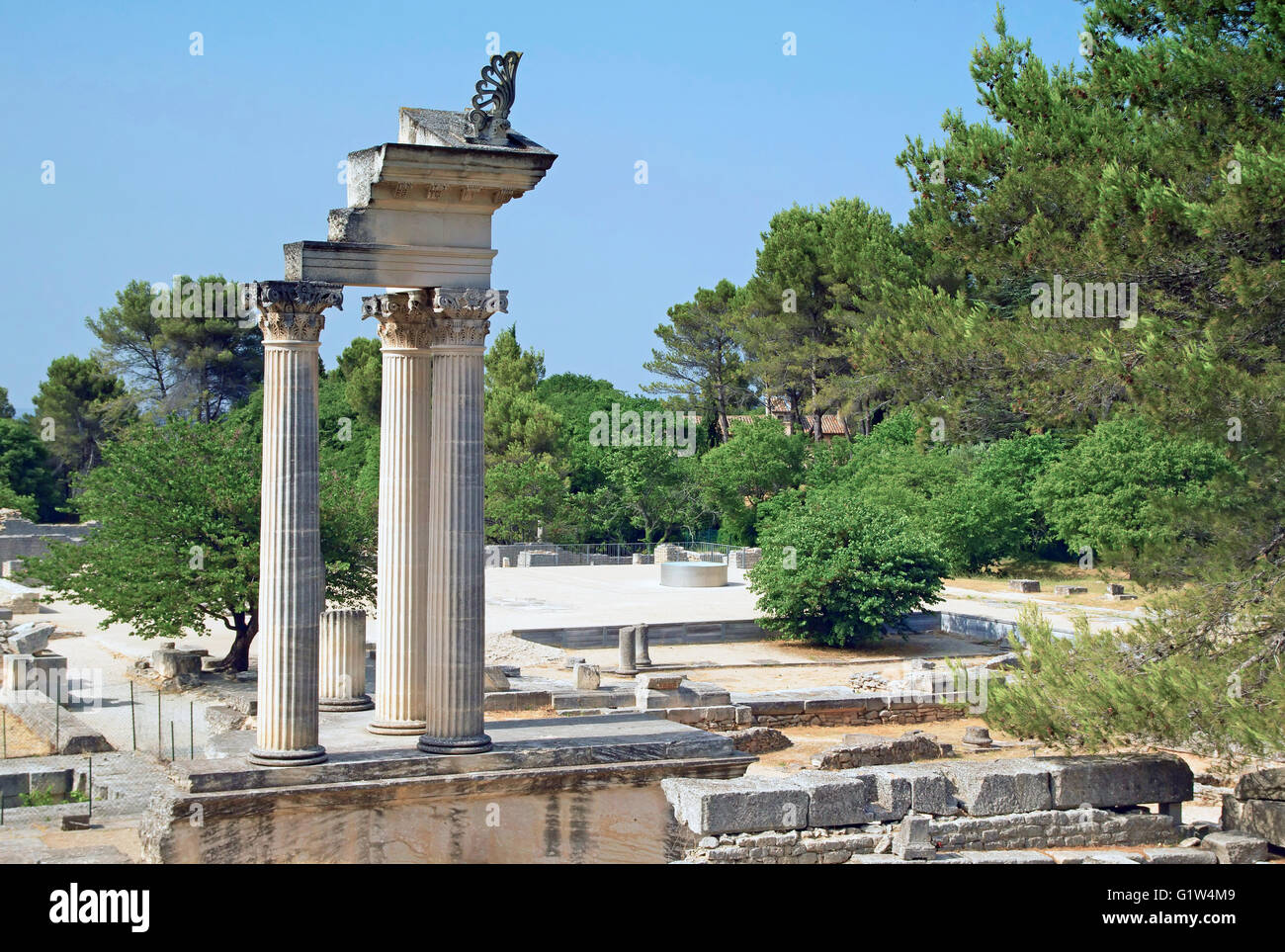 Glanum ruins hi-res stock photography and images - Alamy