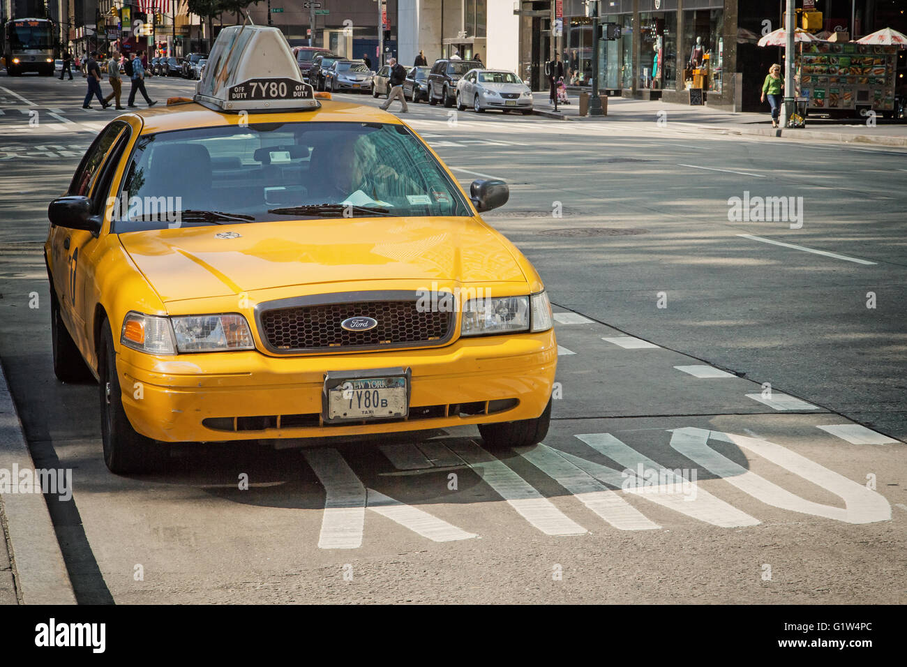 Taxi driver times square new hi-res stock photography and images - Alamy
