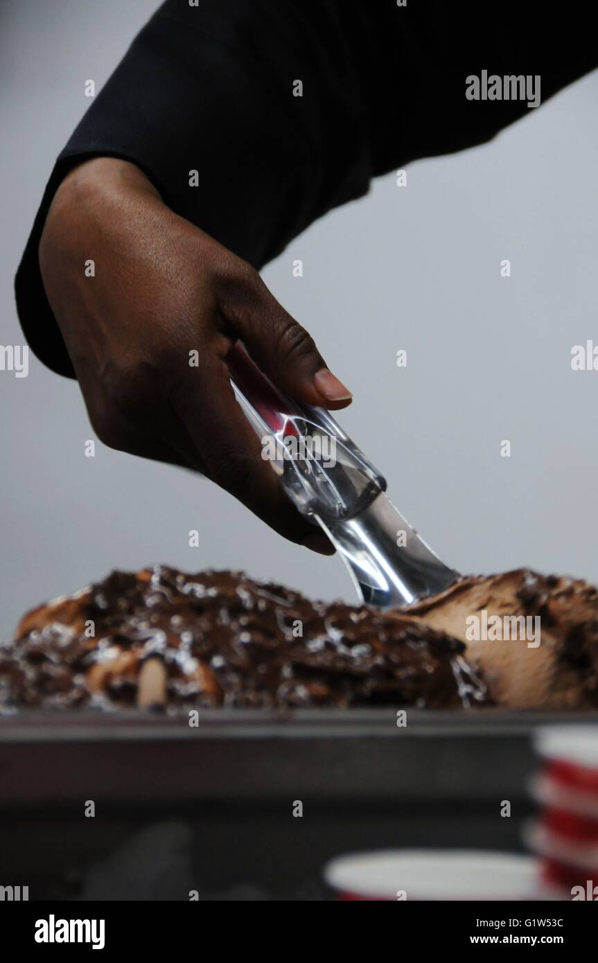 Melting gelato tub hi-res stock photography and images - Alamy