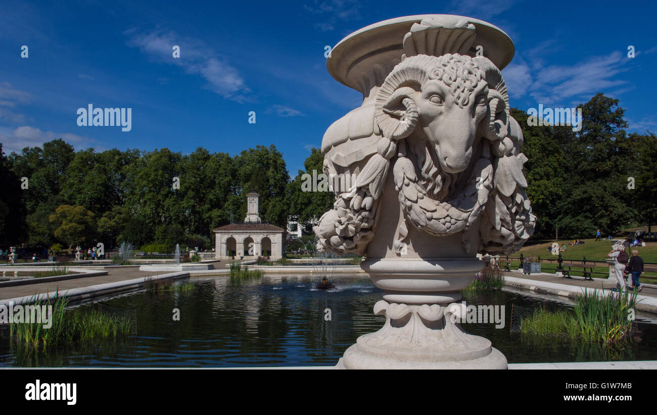 Kensington park london hi-res stock photography and images - Alamy