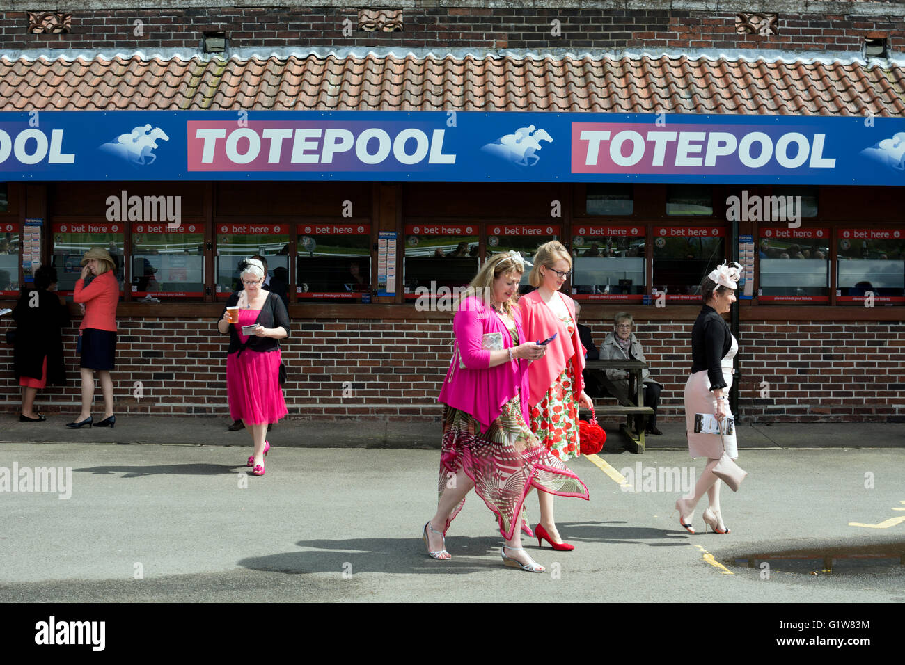 @totepool hi-res stock photography and images - Alamy
