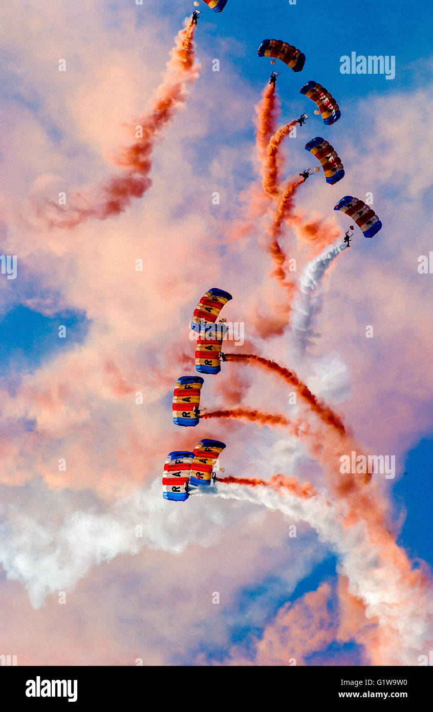 Uk sky jump formation hi-res stock photography and images - Alamy