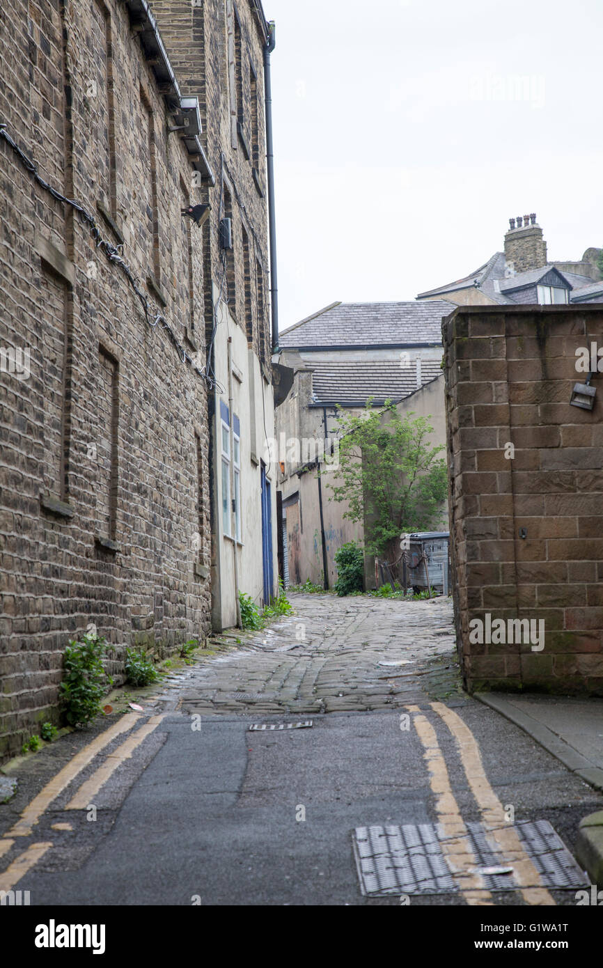 Back Street in Bradford, West Yorkshire Stock Photo - Alamy