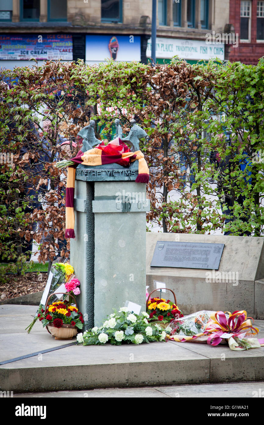 Bradford City, Valley parade fire, 31 years remembrance service in ...