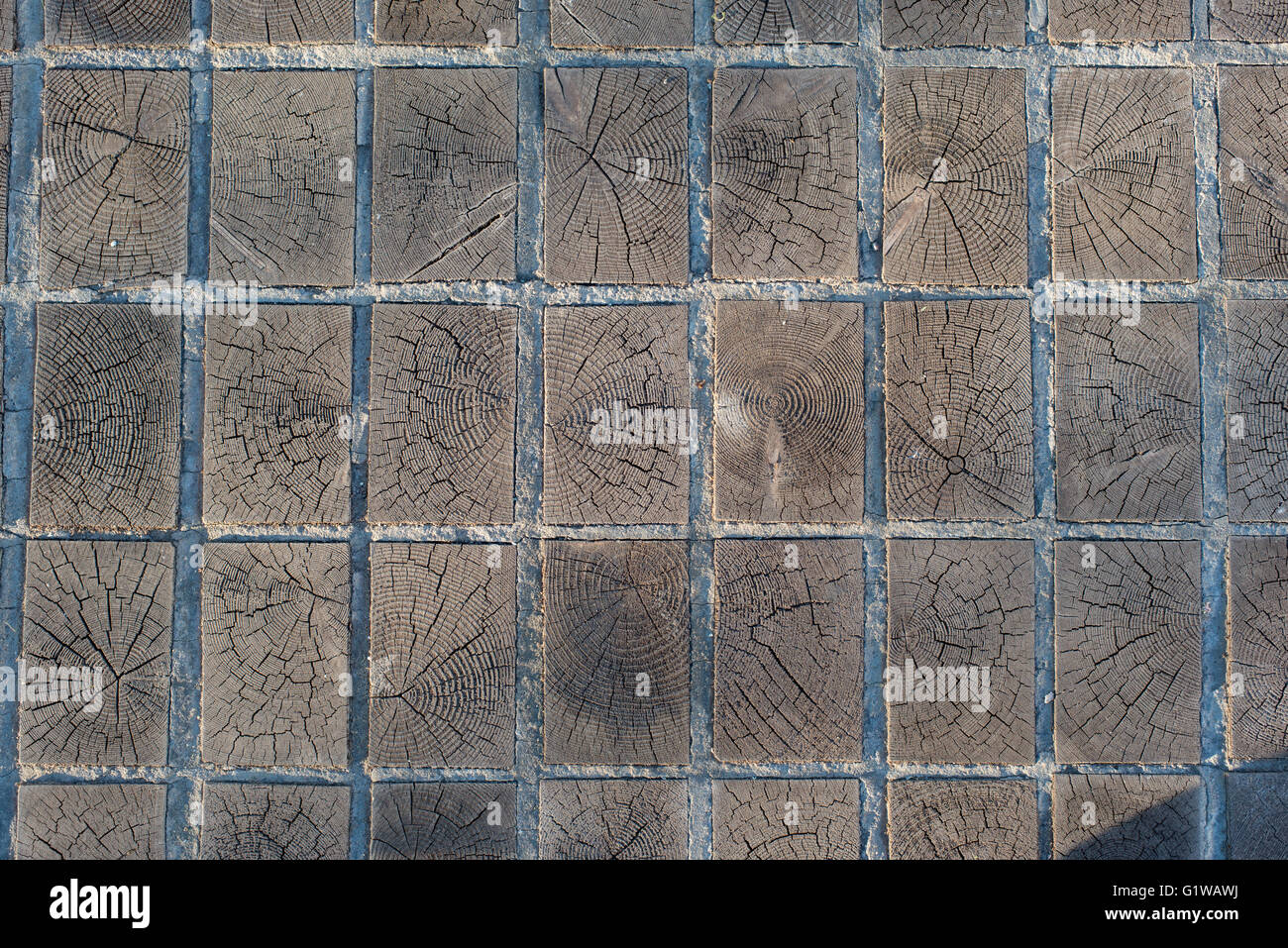wooden blocks timber pavement texture background Stock Photo - Alamy