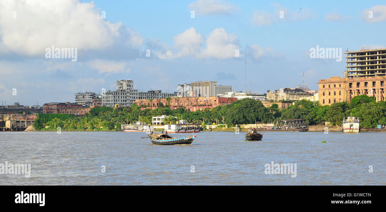 Riverscape hi-res stock photography and images - Alamy