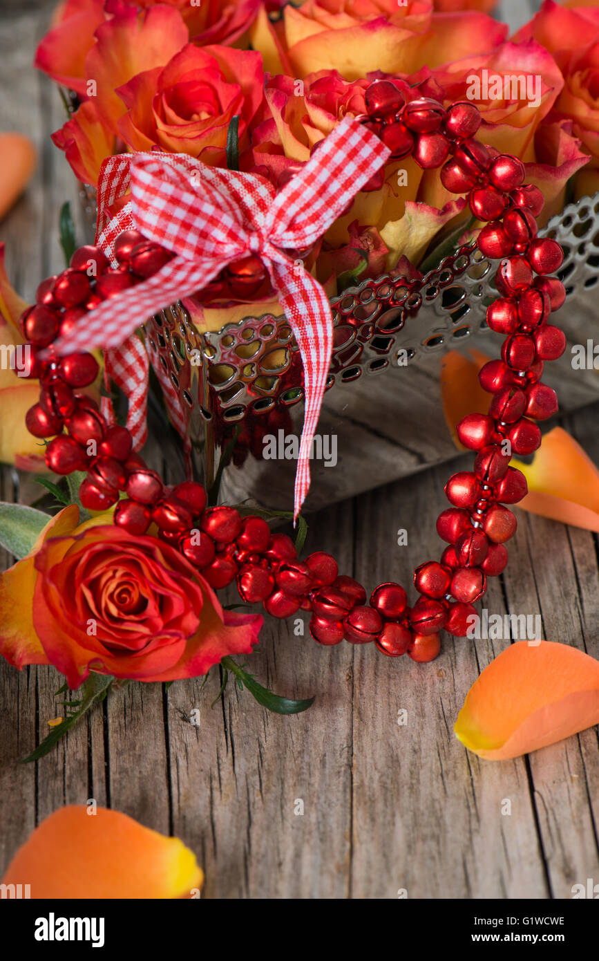 Heart of roses hi-res stock photography and images - Alamy