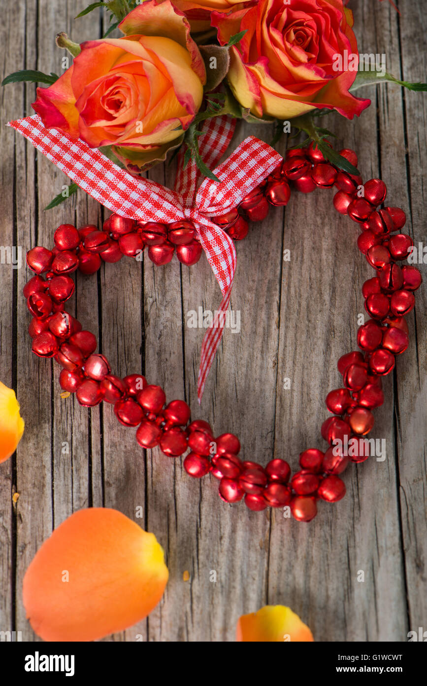 Red roses heart symbol love hi-res stock photography and images - Alamy