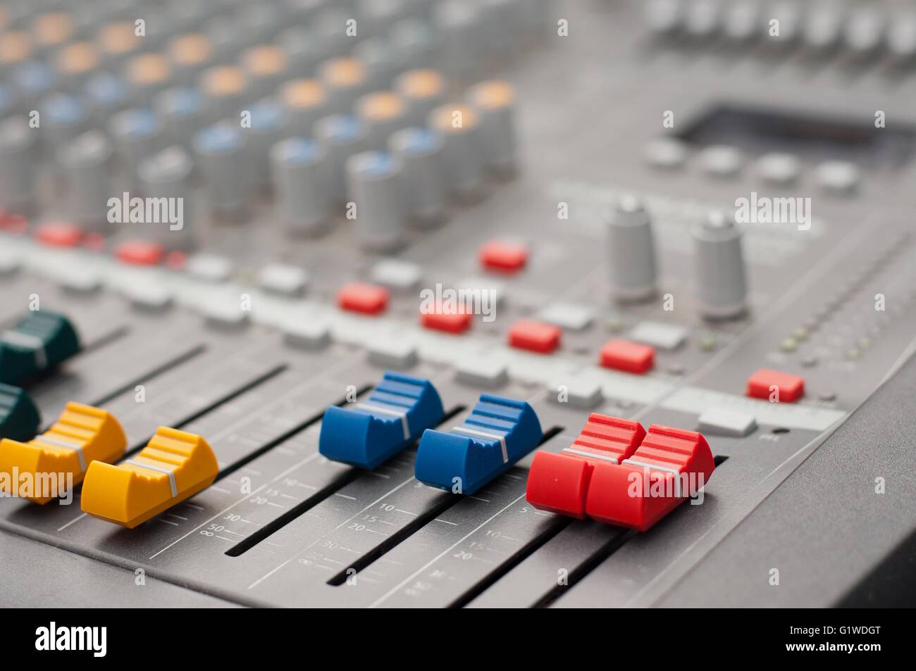 Mixer knobs hi-res stock photography and images - Alamy