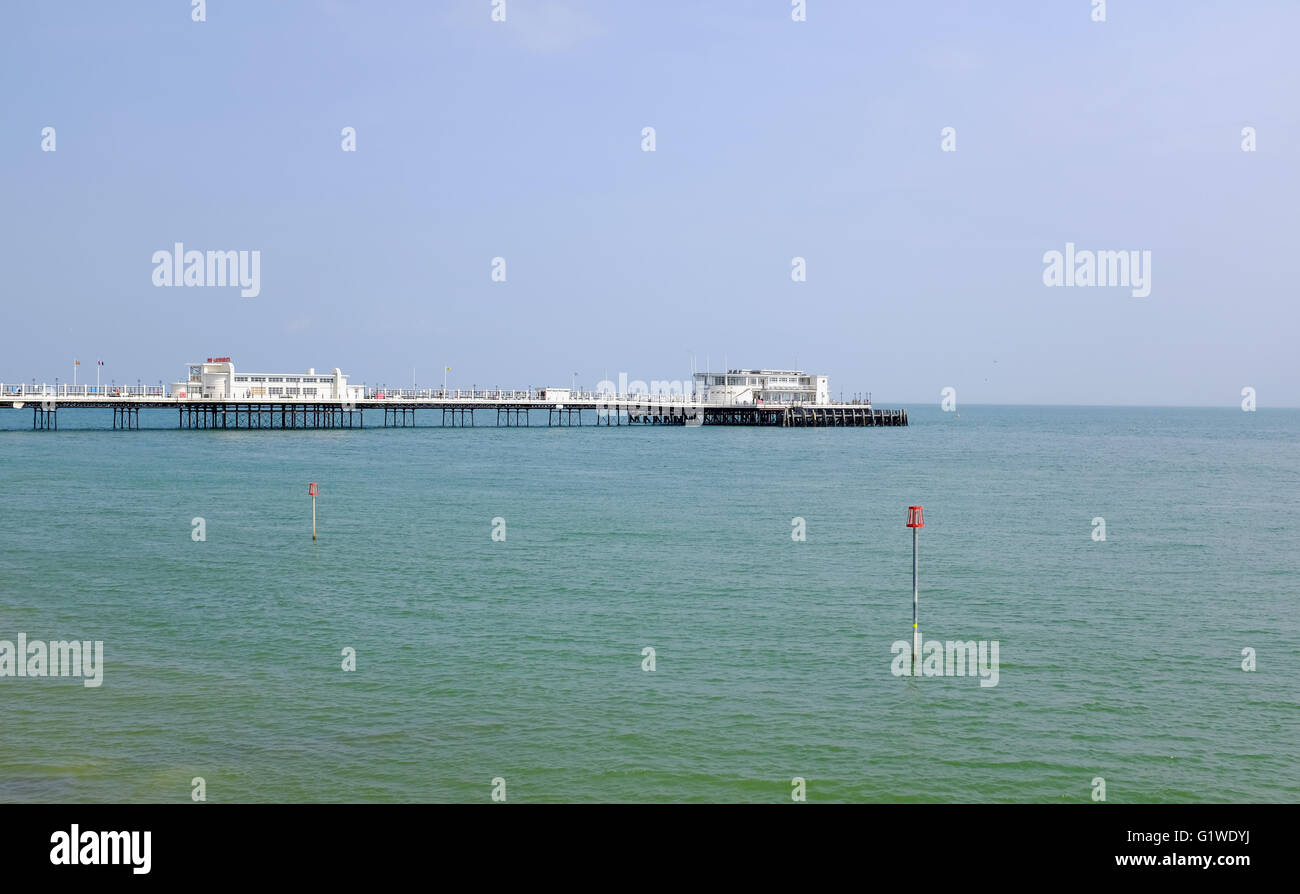 Pier worthing uk hi-res stock photography and images - Alamy