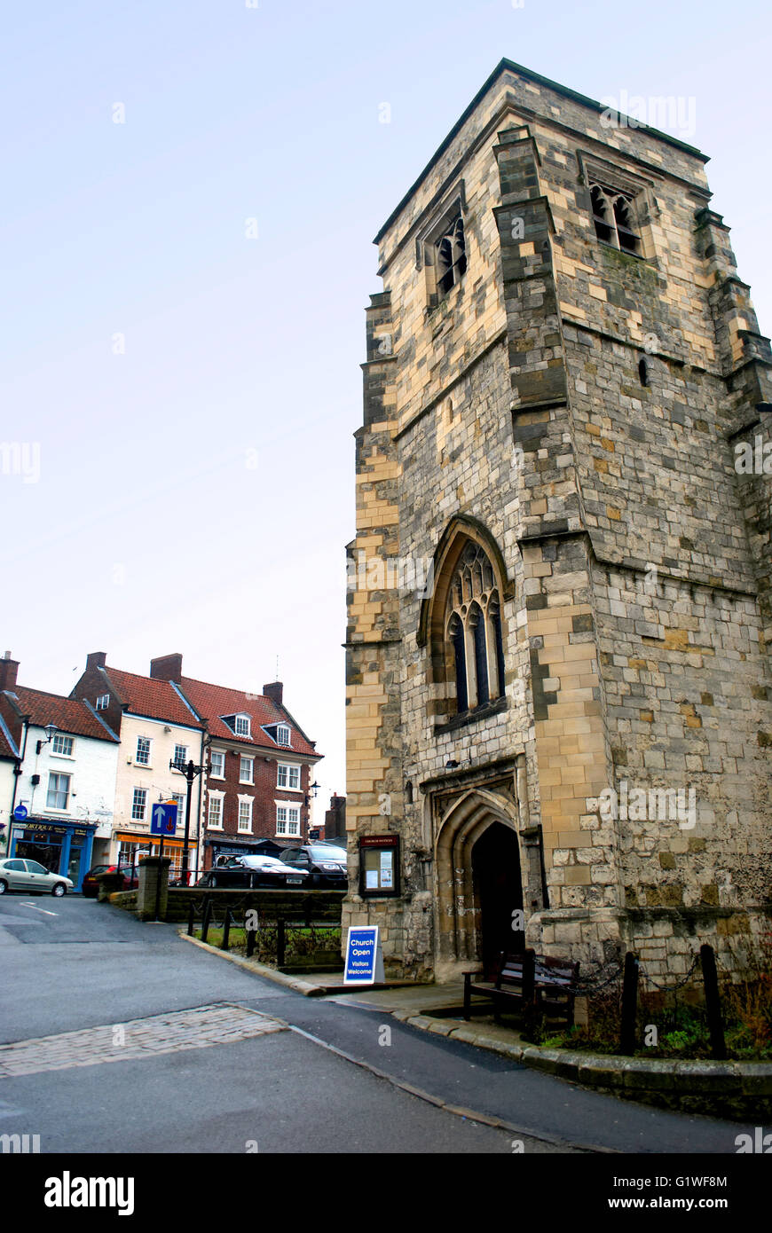 St michaels church malton hi-res stock photography and images - Alamy