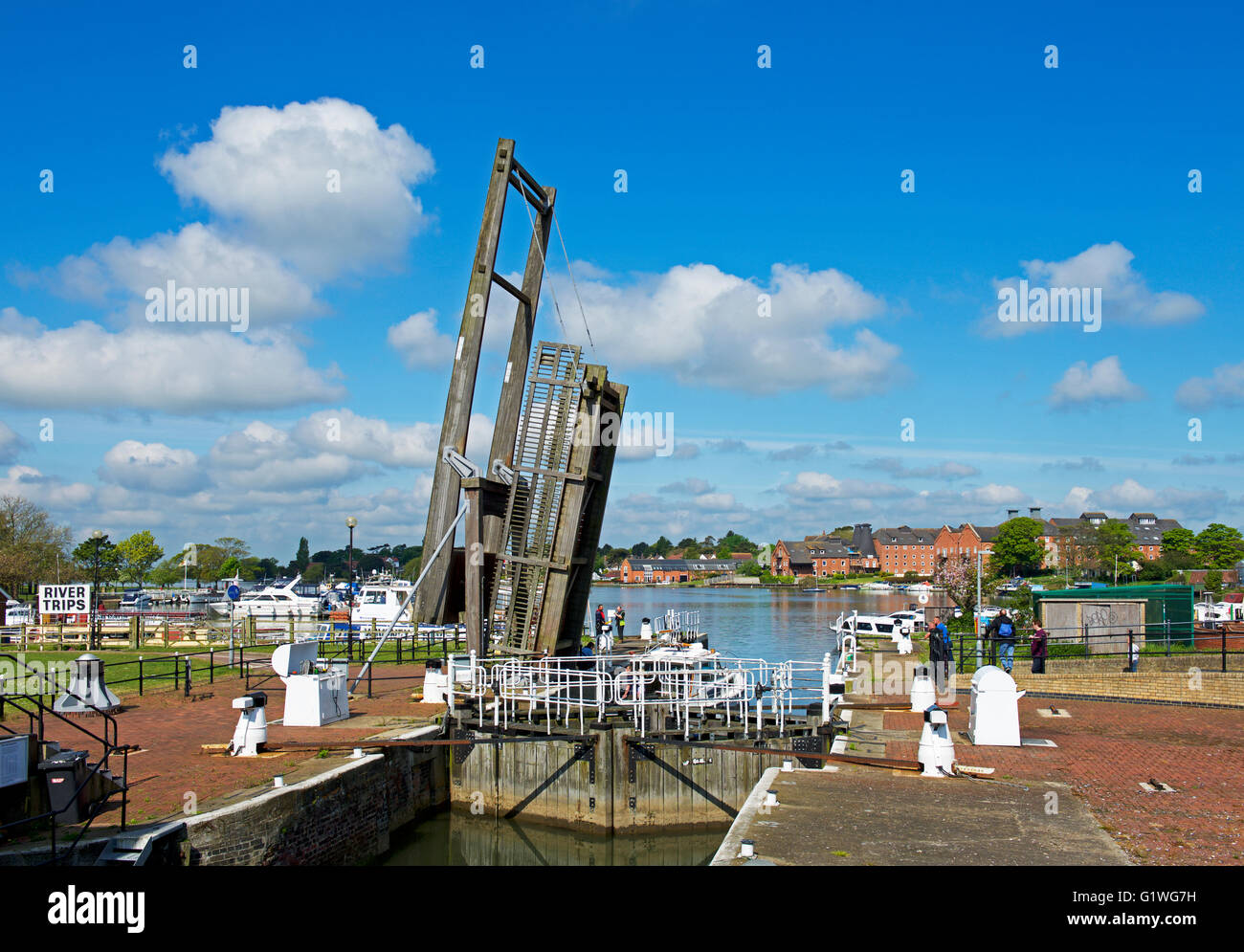 Bridge norfolk broads hi-res stock photography and images - Alamy