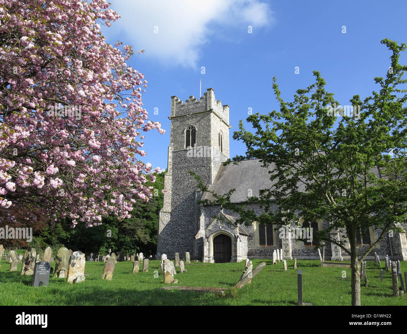 St marys somerleyton hi-res stock photography and images - Alamy