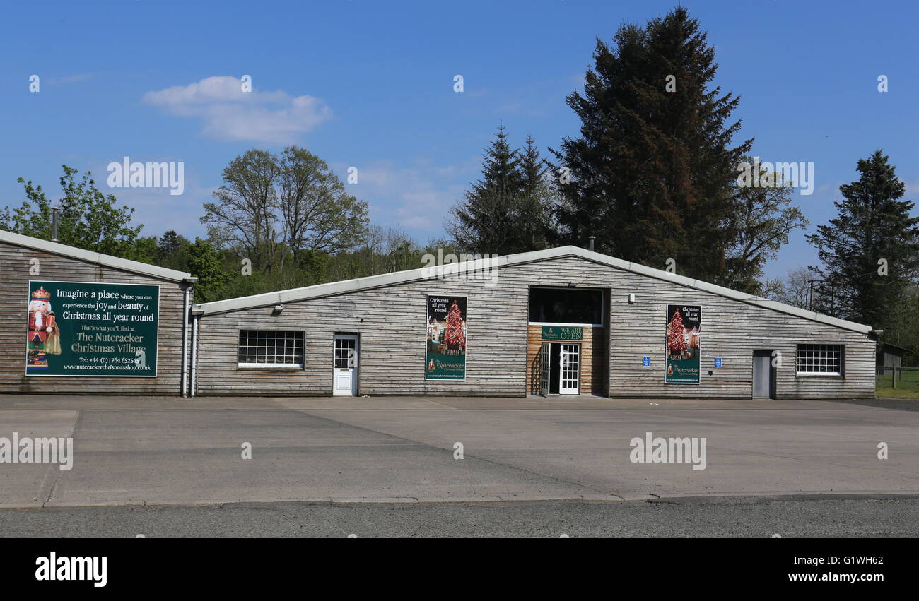 Christmas shop crieff hi-res stock photography and images - Alamy
