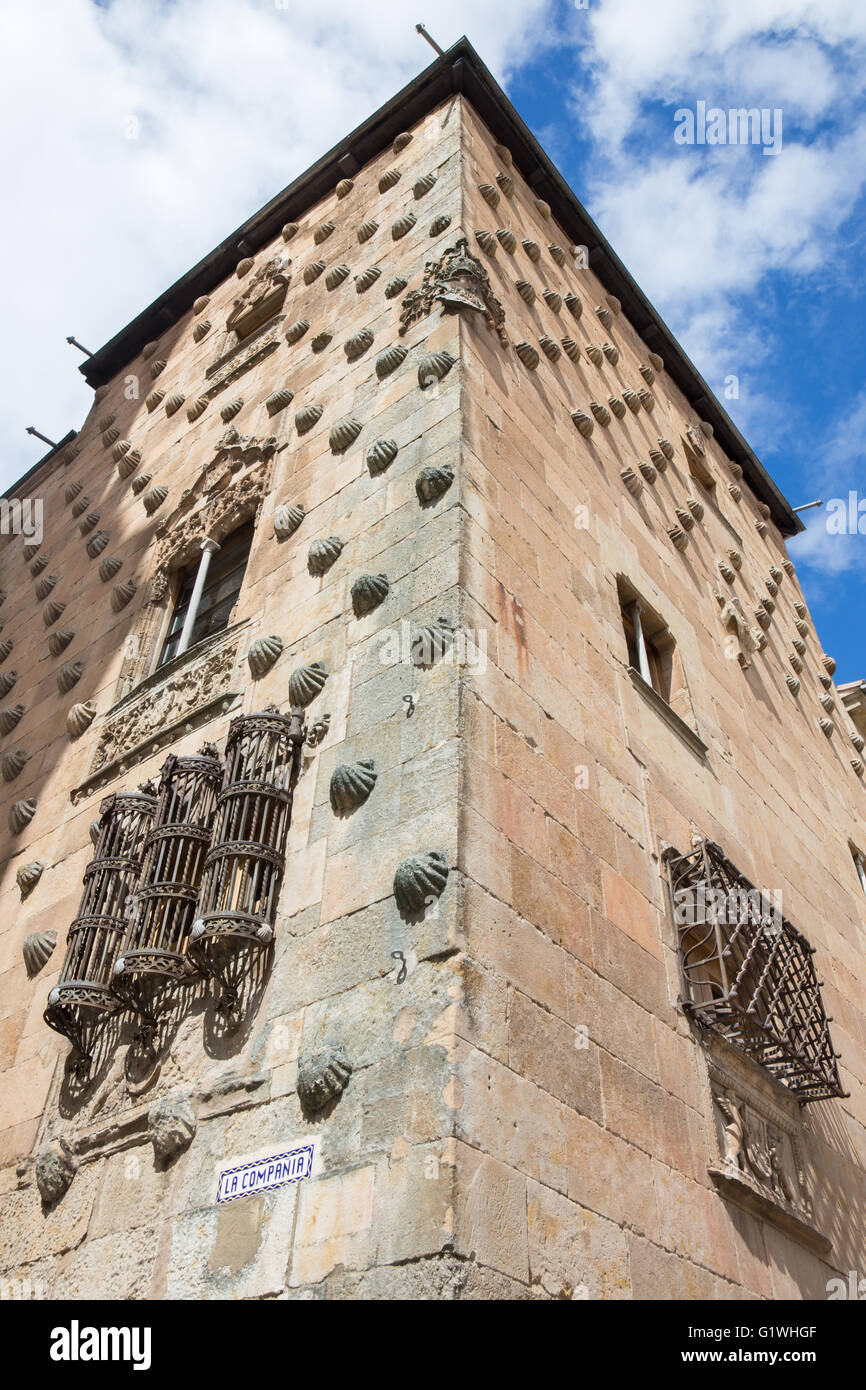 Church with shell facade hi-res stock photography and images - Alamy