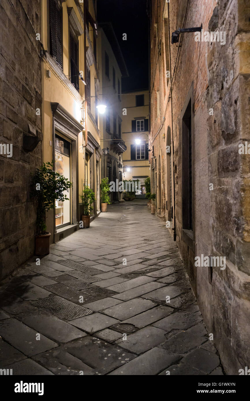 Lucca at night hi-res stock photography and images - Alamy