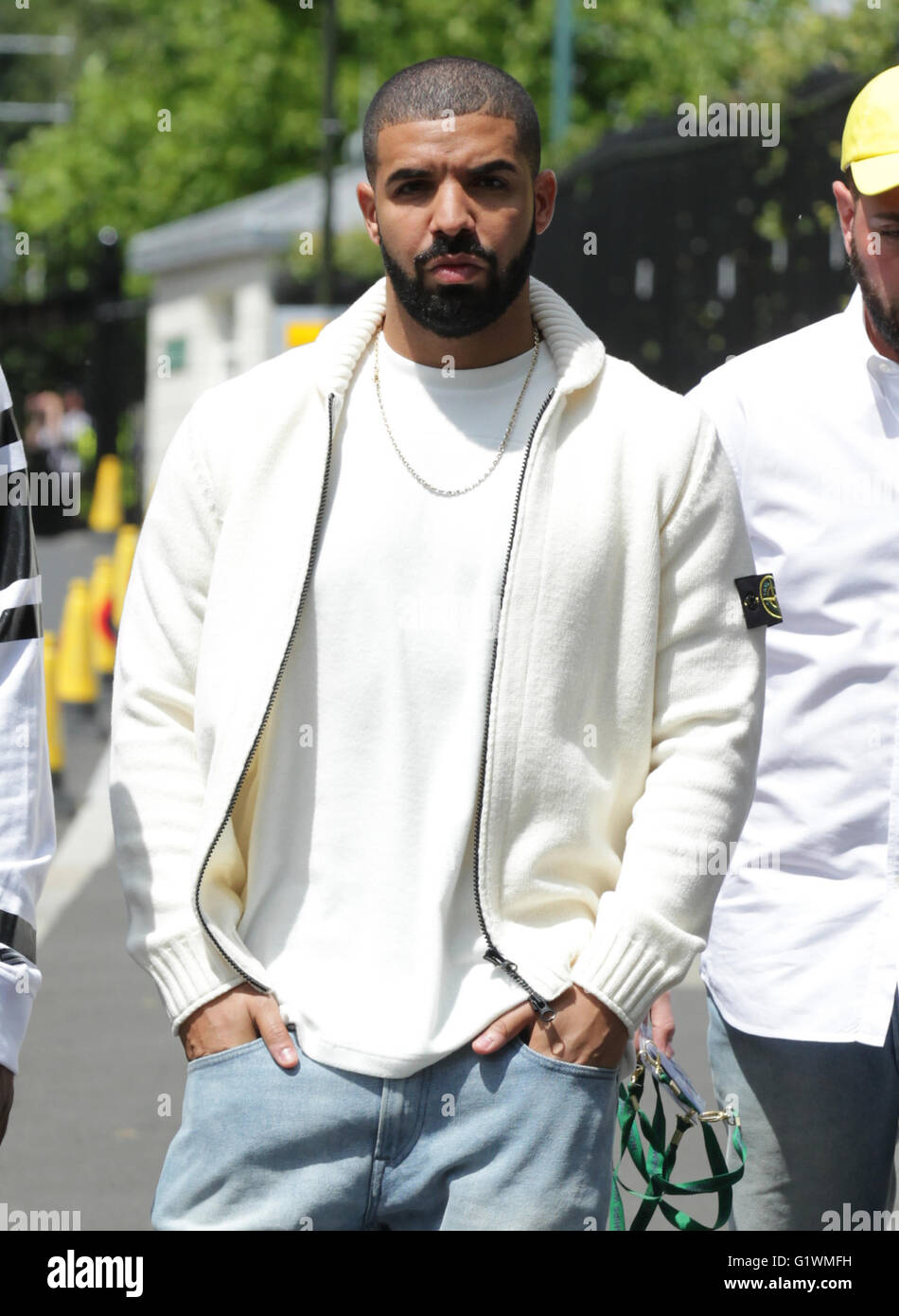 Drake 2015 hi-res stock photography and images - Alamy