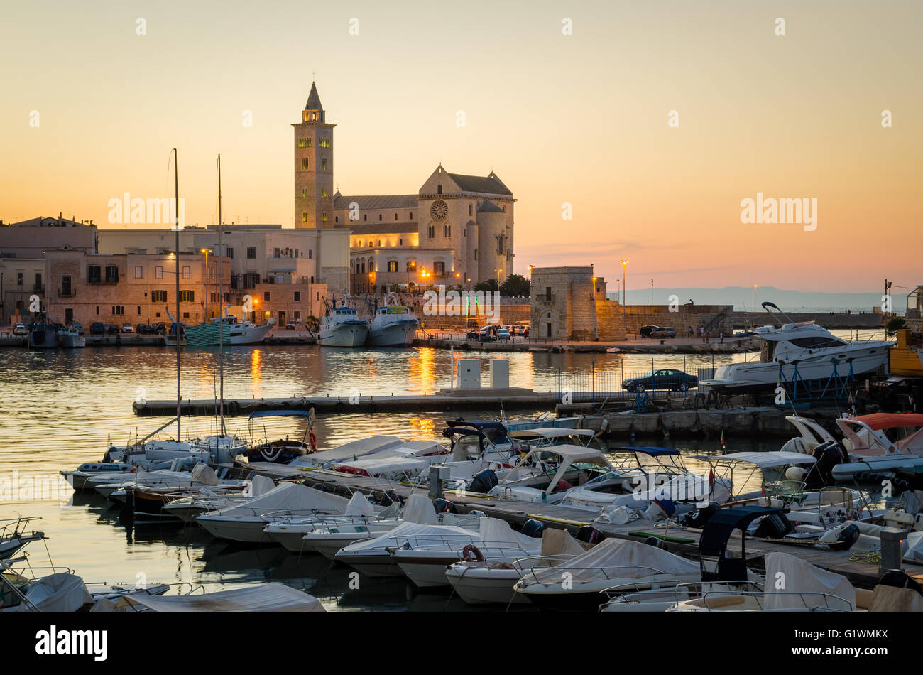 Trani cathedral hi-res stock photography and images - Alamy