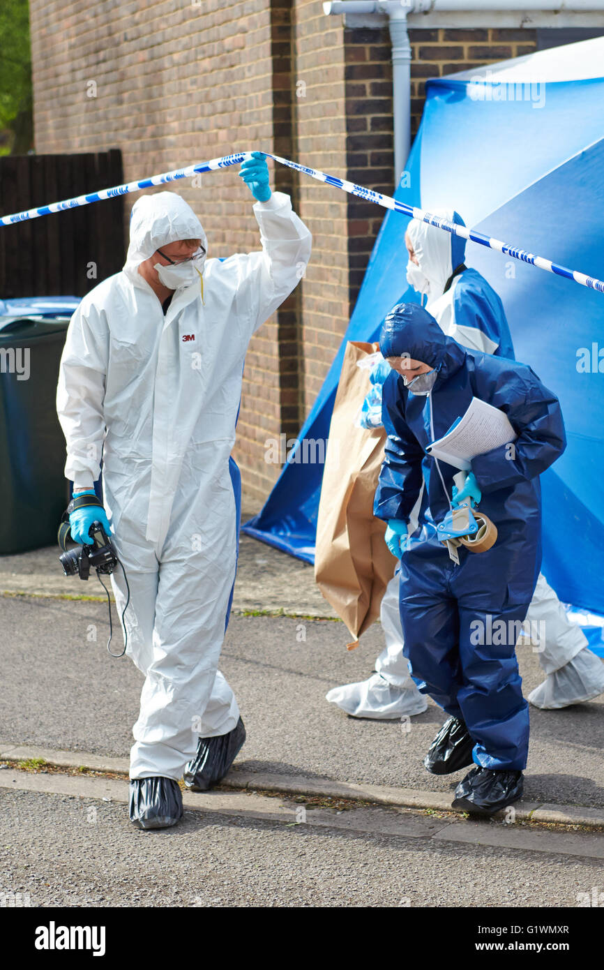 Evidence tent hi-res stock photography and images - Alamy