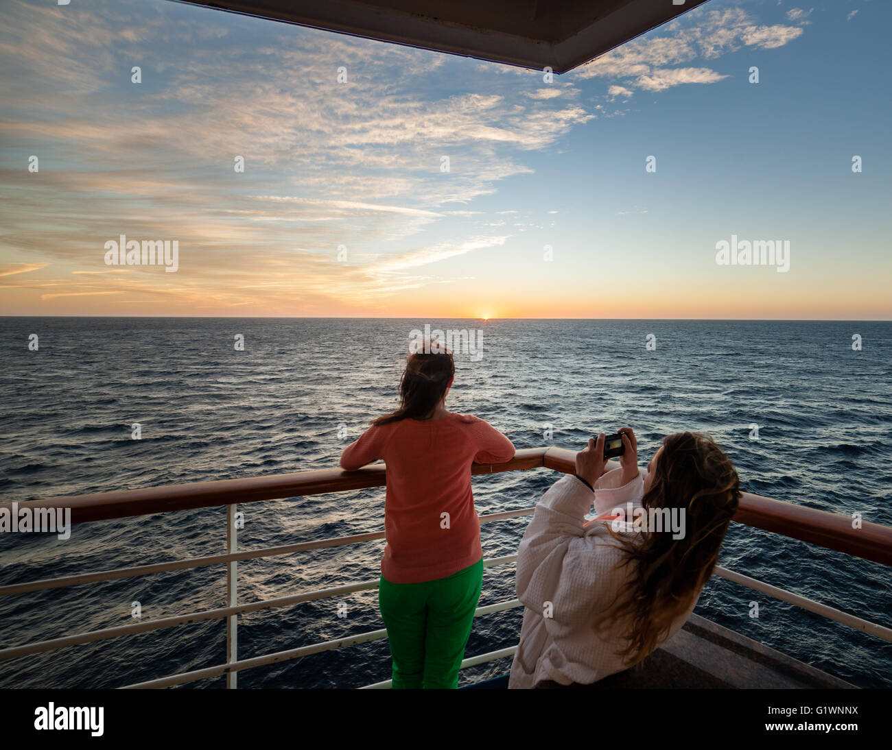 Smart camera hi-res stock photography and images - Alamy