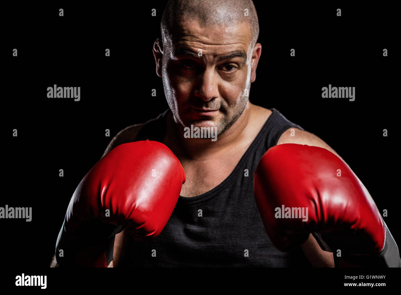 Boxer performing boxing stance Stock Photo - Alamy