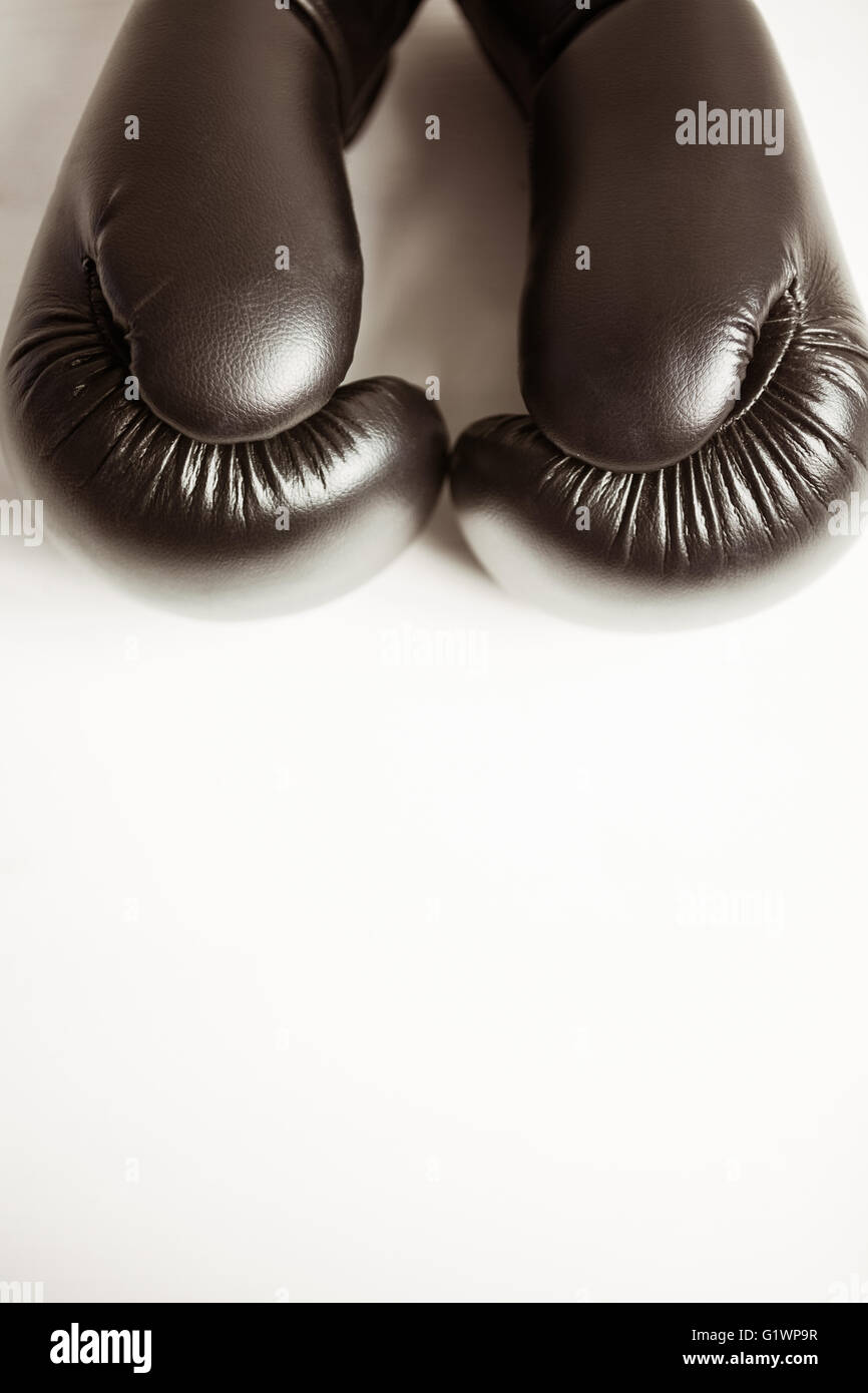 View boxing gloves hi-res stock photography and images - Alamy