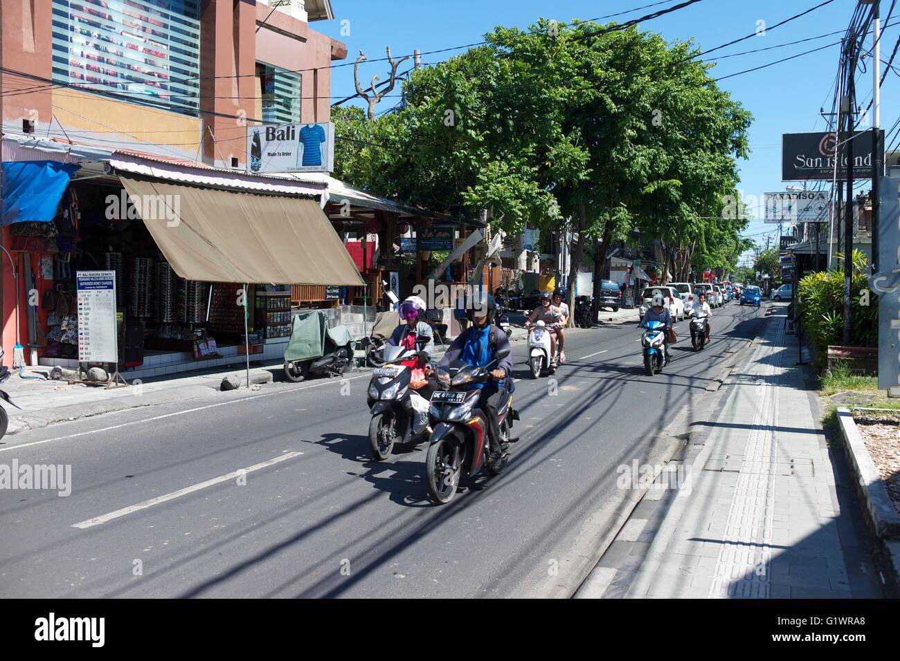 Kuta street life hi-res stock photography and images - Alamy