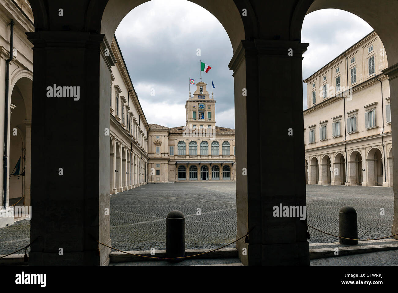 Quirinale palace interior hi-res stock photography and images - Alamy