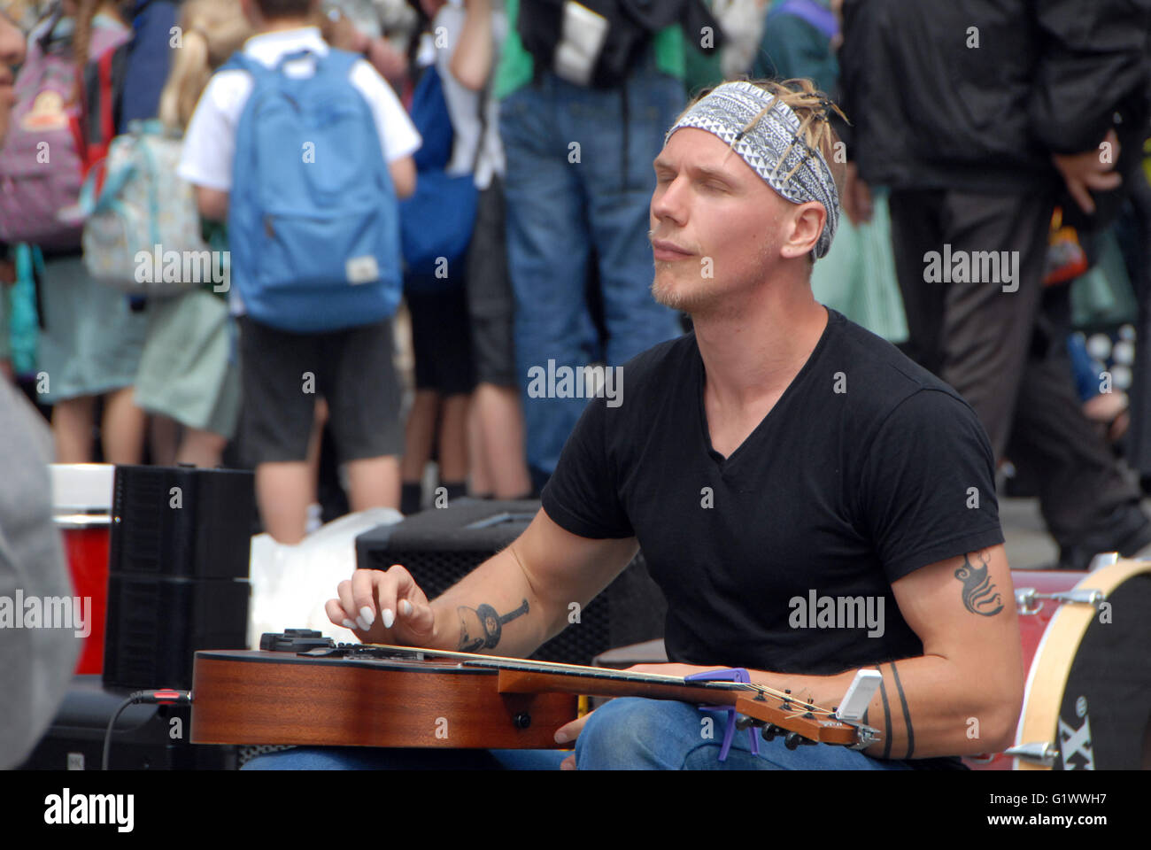 London, UK, 20 May 2016, Morf of Morf music busking in Trafalgar Square ...
