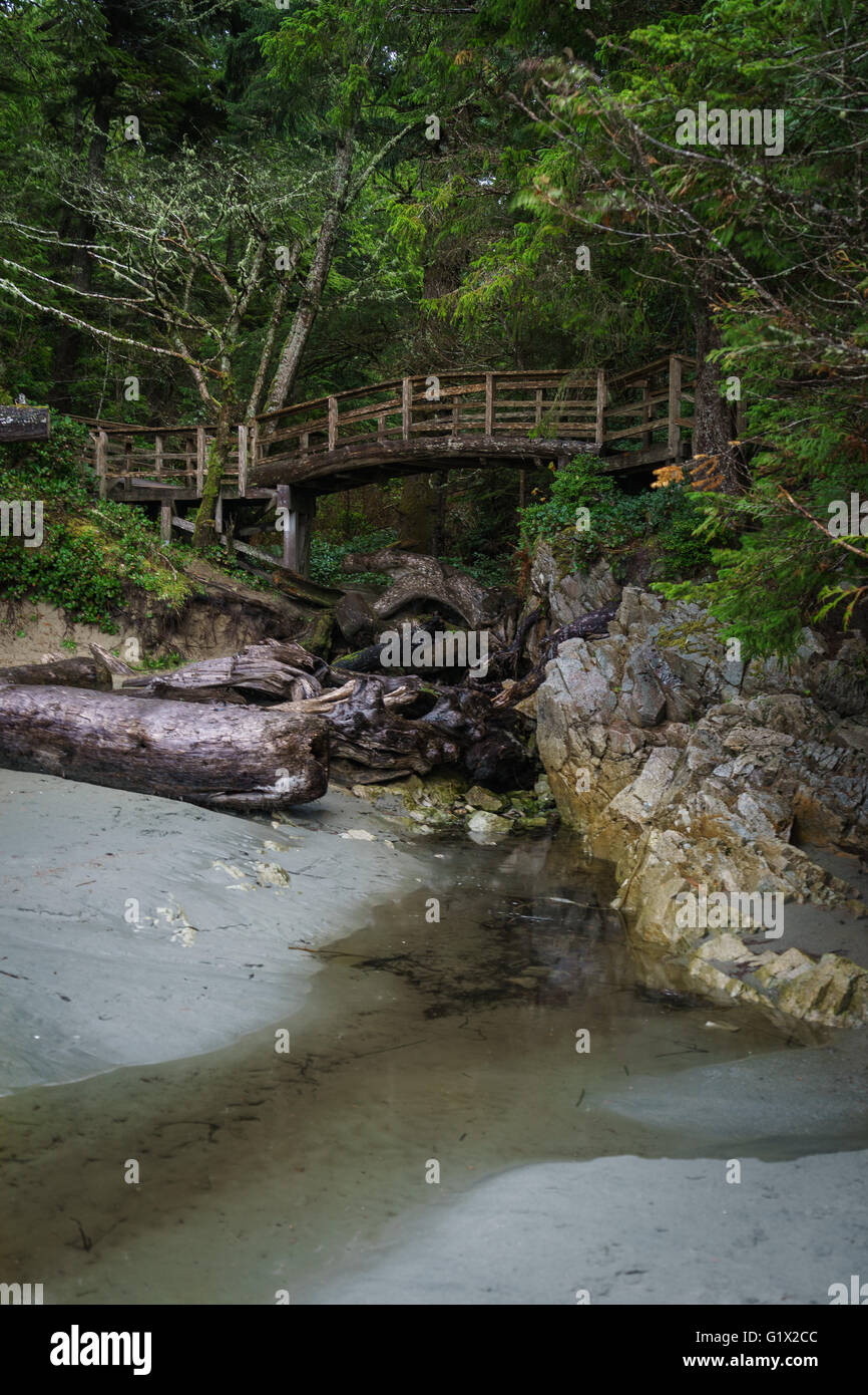 Foot bridge at tonquin beach hi-res stock photography and images - Alamy