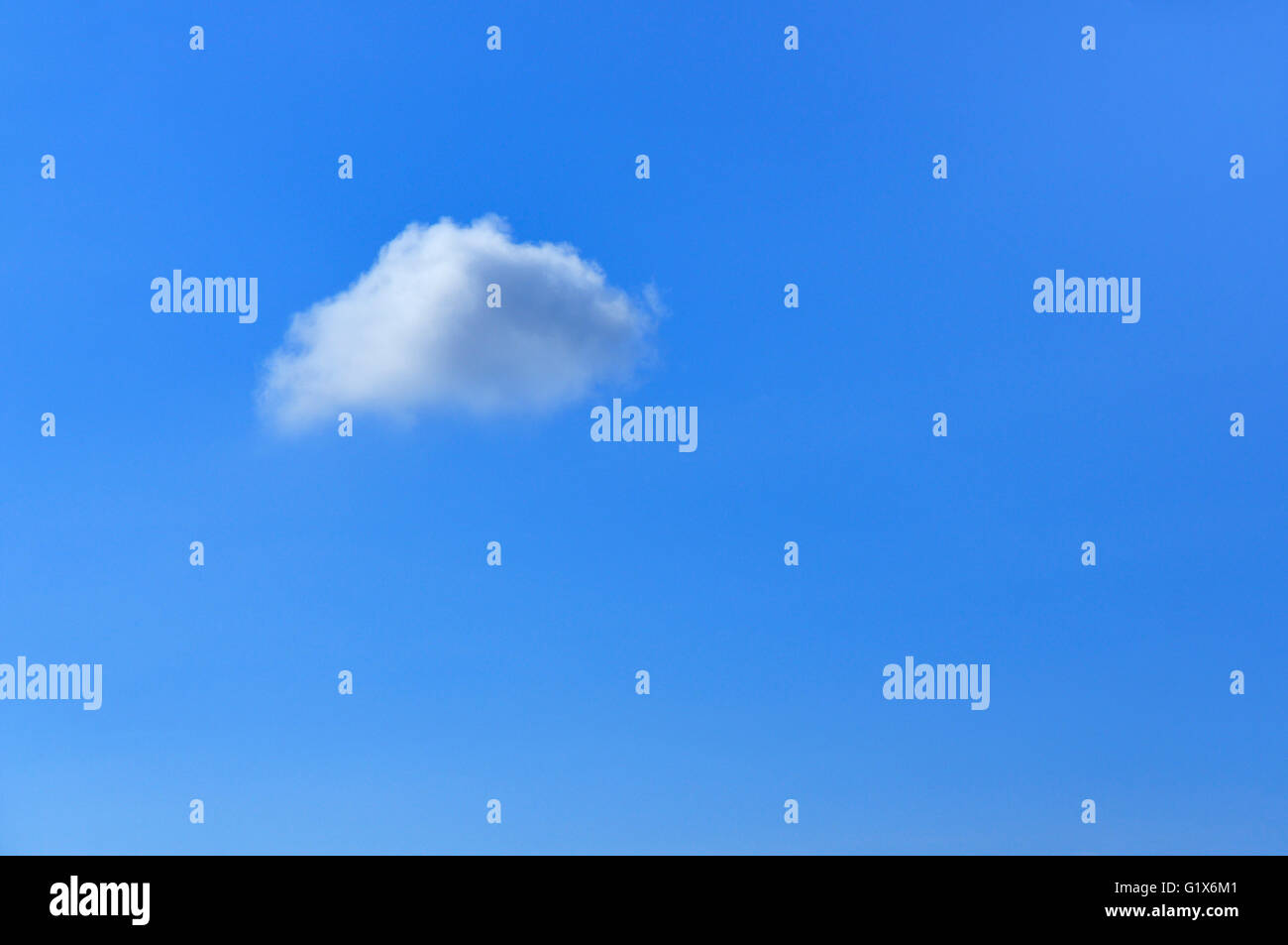 Lower cloud hi-res stock photography and images - Alamy