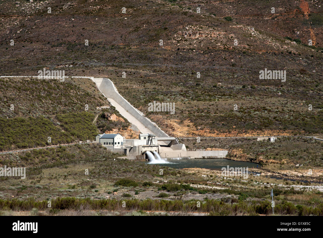 BERG RIVER DAM FRANSCHHOEK WESTERN CAPE SOUTH AFRICA The berg River Dam ...