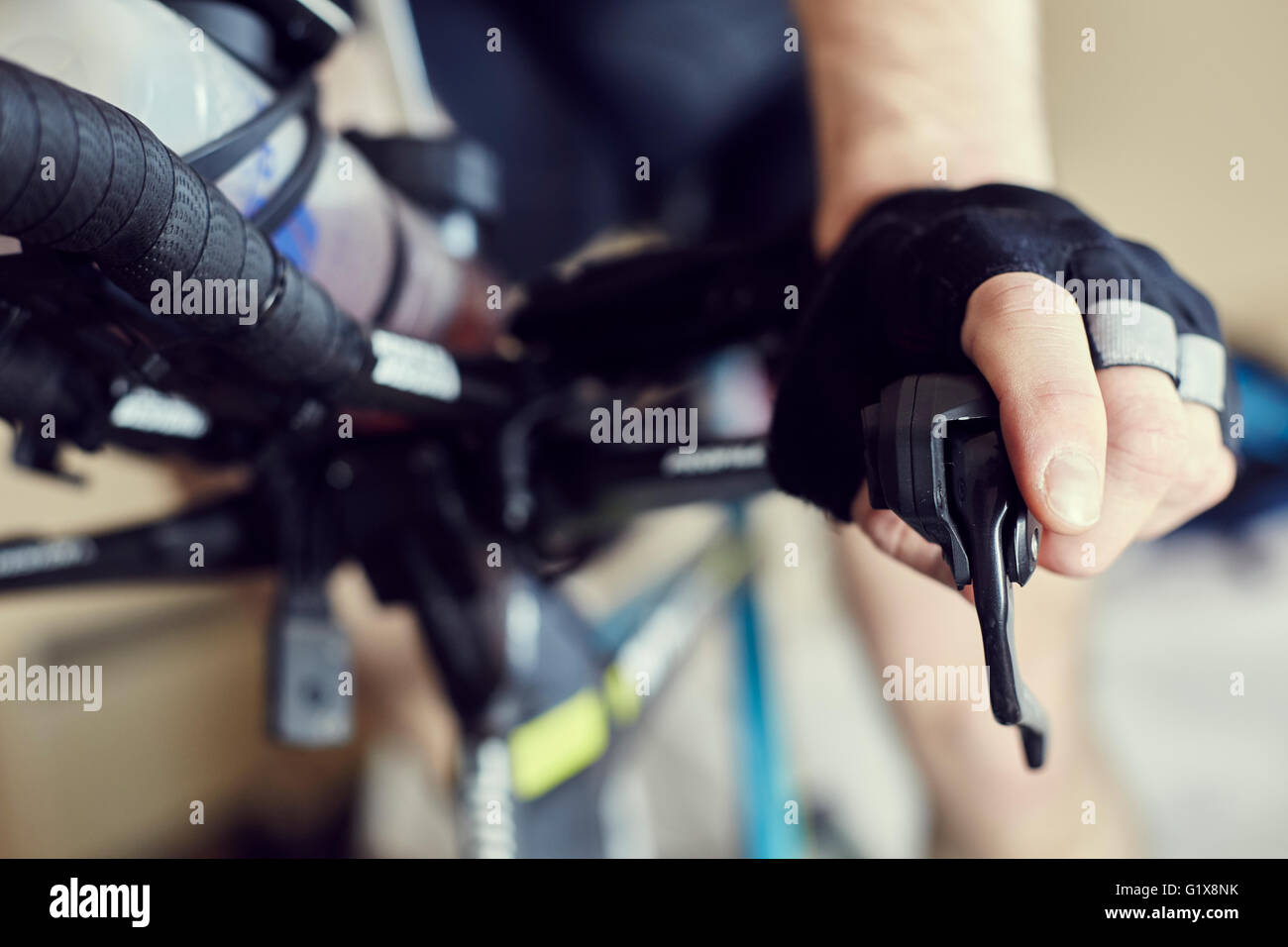 Hand cycle hi-res stock photography and images - Alamy