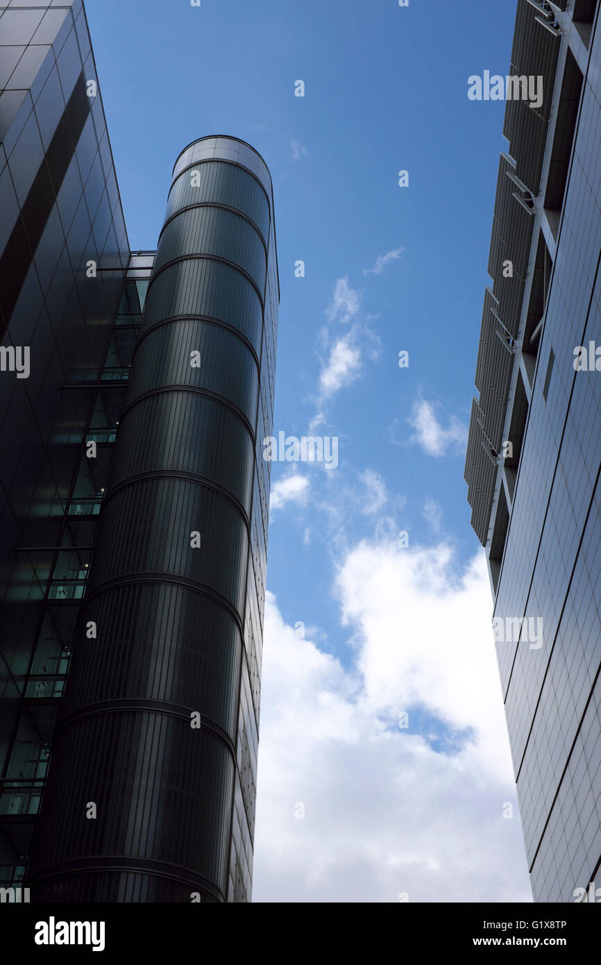 Global switch building hi-res stock photography and images - Alamy