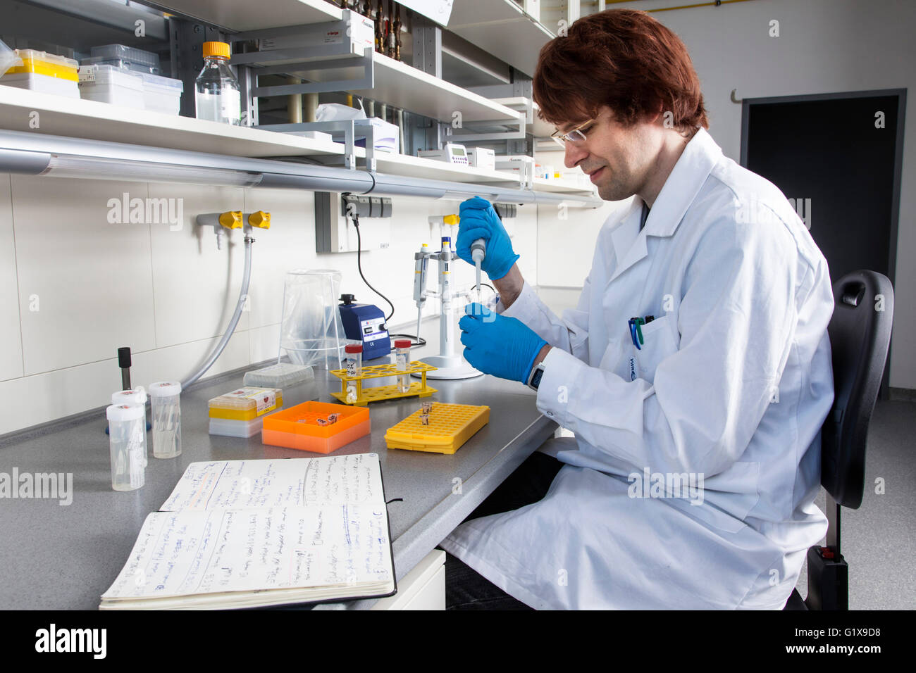 Employee research hi-res stock photography and images - Alamy