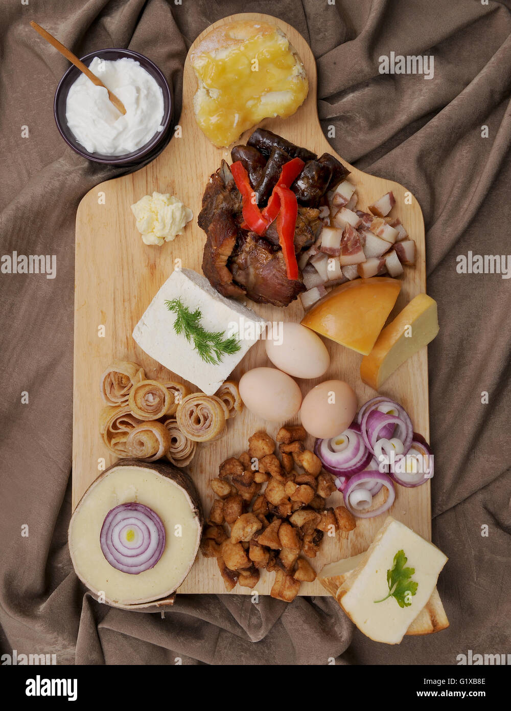 Romanian cut hi-res stock photography and images - Alamy