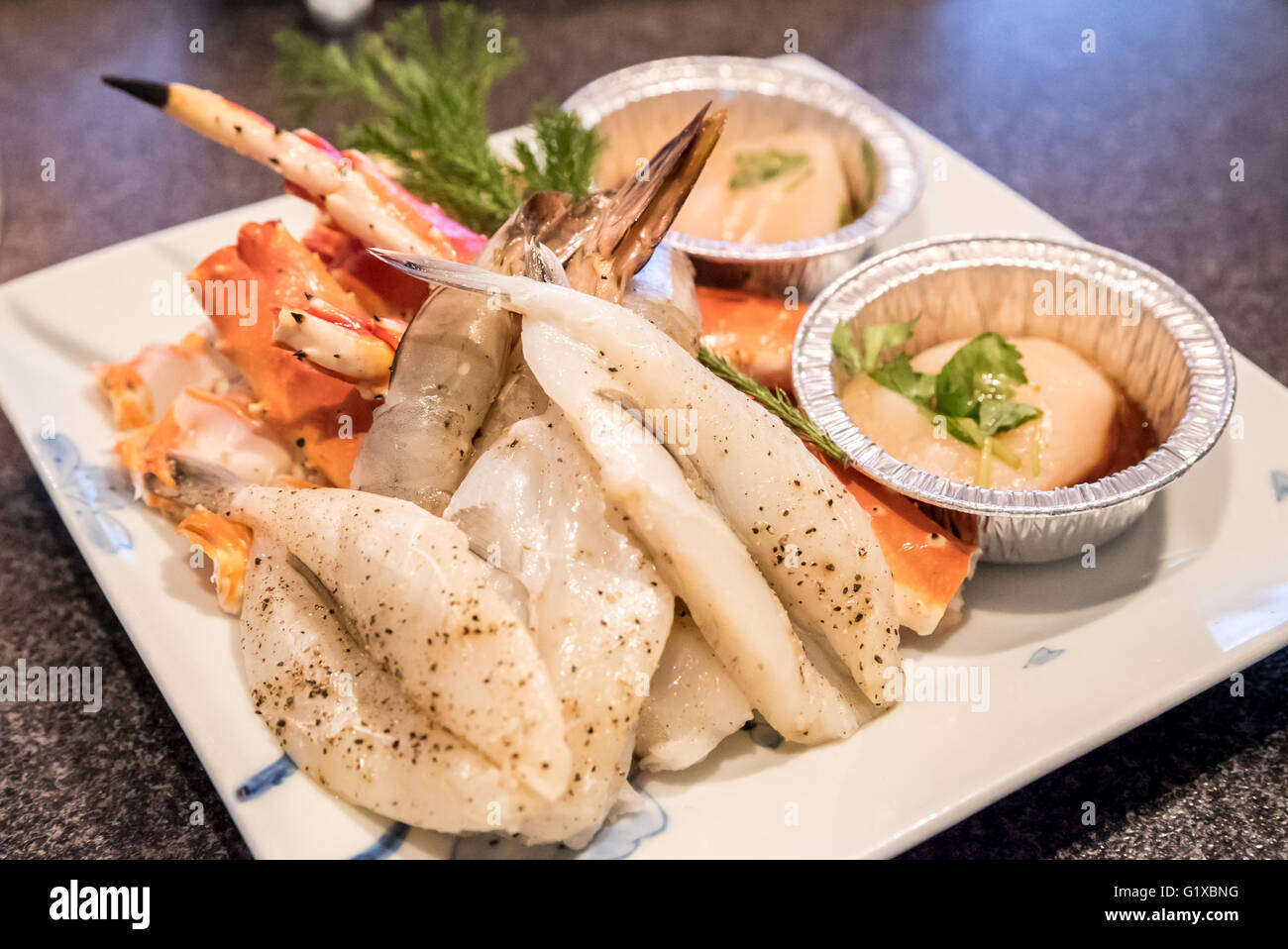 Fresh seafood at the japanese hi-res stock photography and images - Alamy