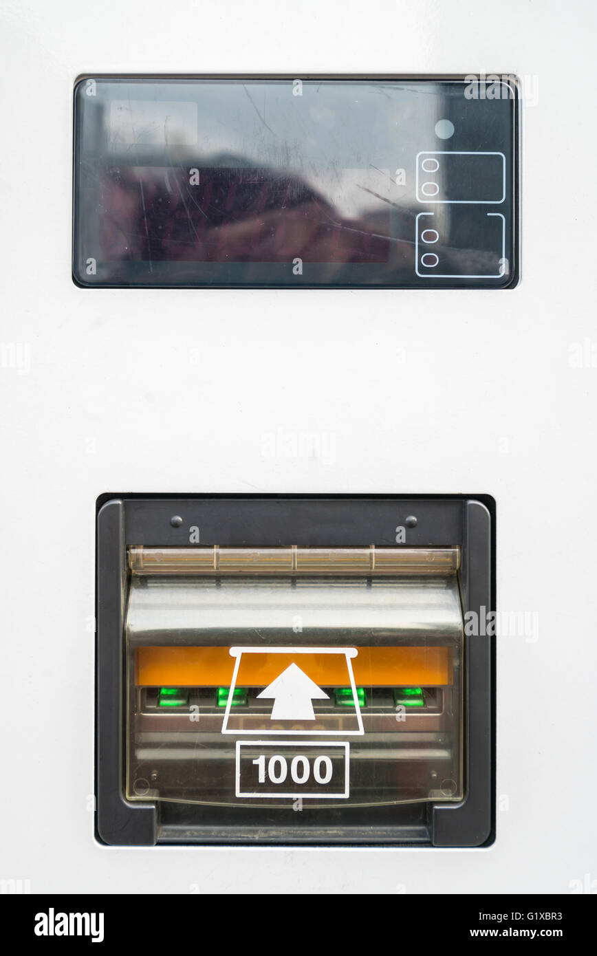 vending Machine banknote insert space Stock Photo - Alamy