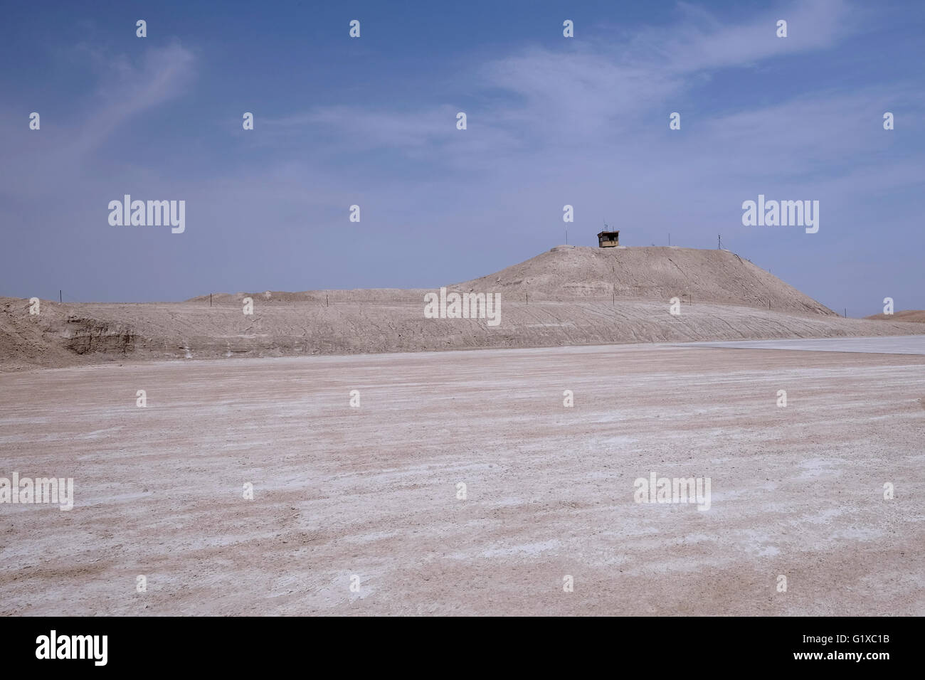 Israeli military tower hi-res stock photography and images - Alamy