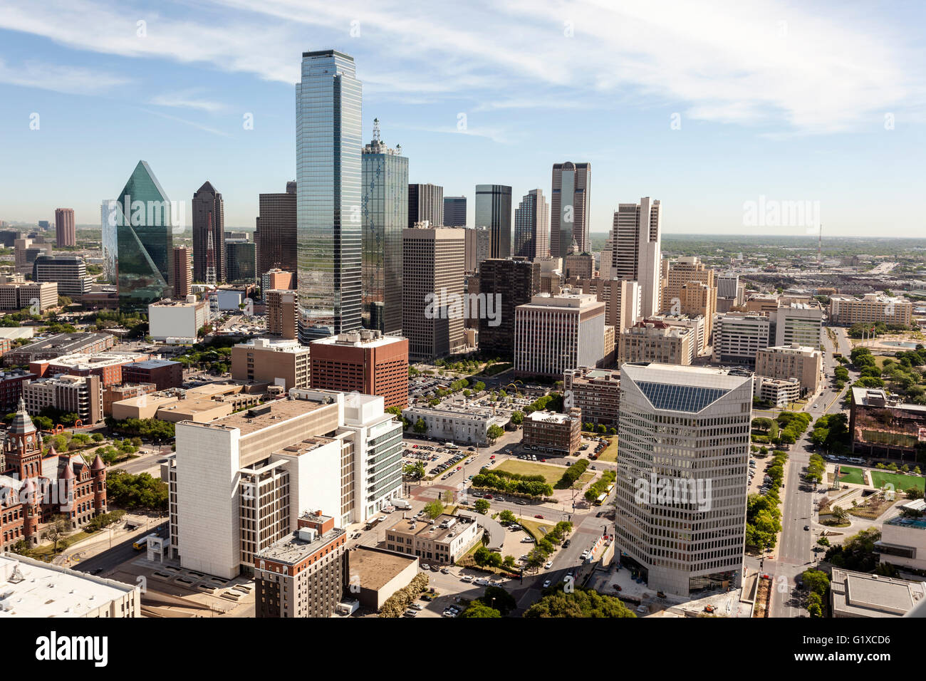 Downtown dallas skyline view hi-res stock photography and images - Alamy