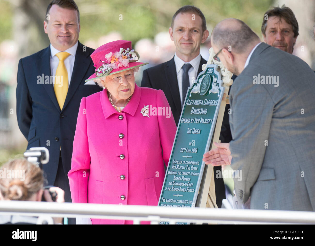 Her Majesty the queen of England formally opening the bandstand at ...
