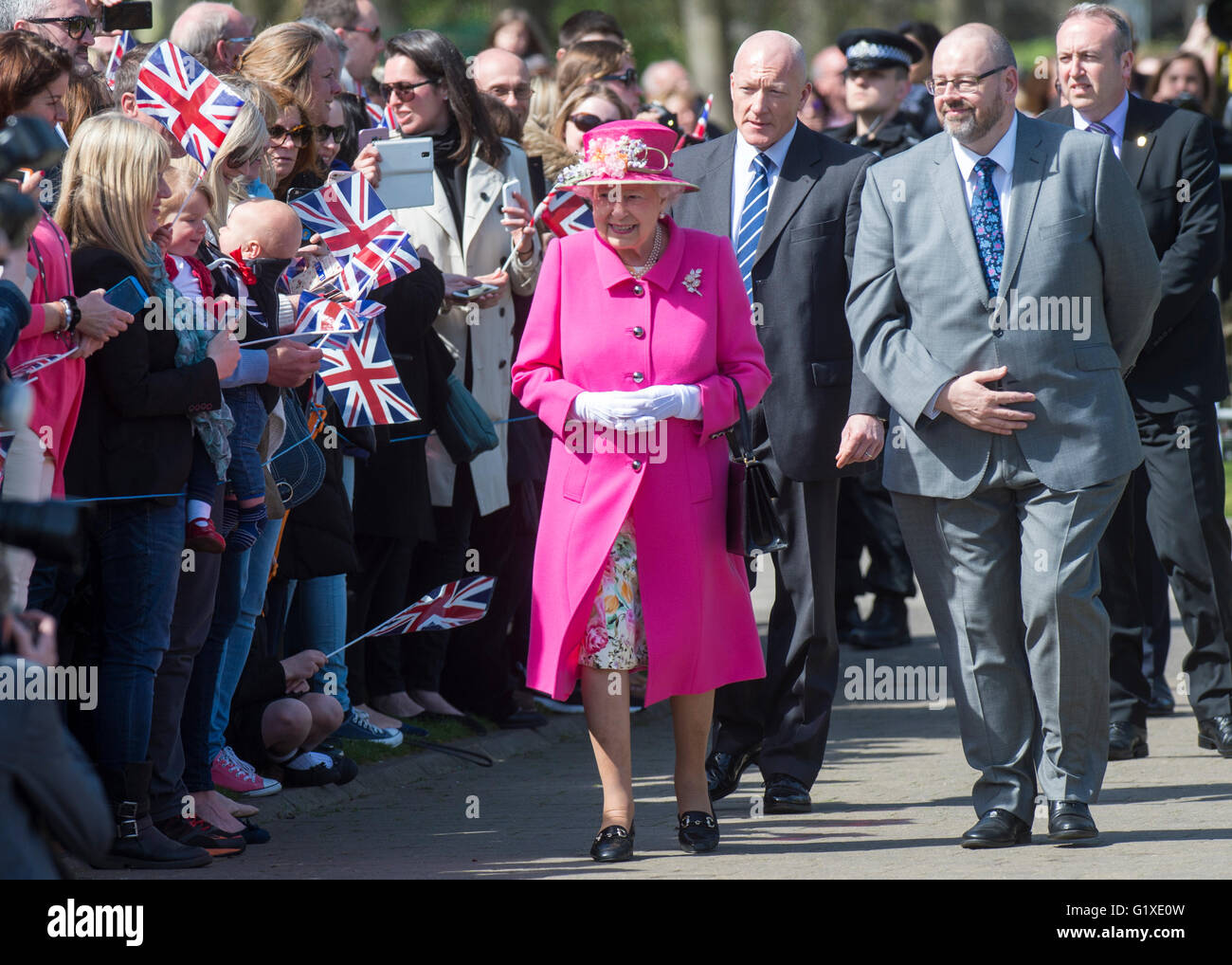 Her Majesty the queen of England formally opening the bandstand at ...